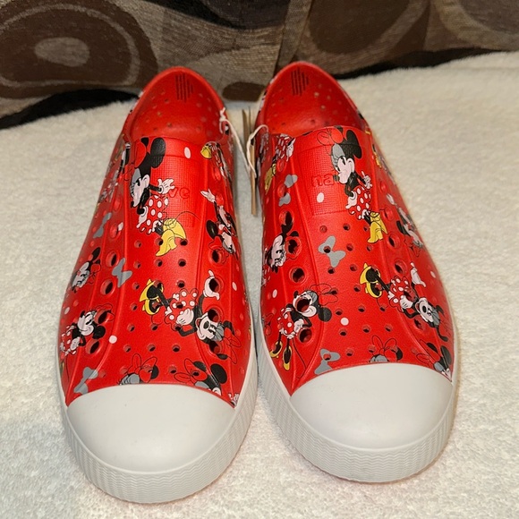Disney | Shoes | Disney Authentic Native Minnie Mouse Character Slip On ...